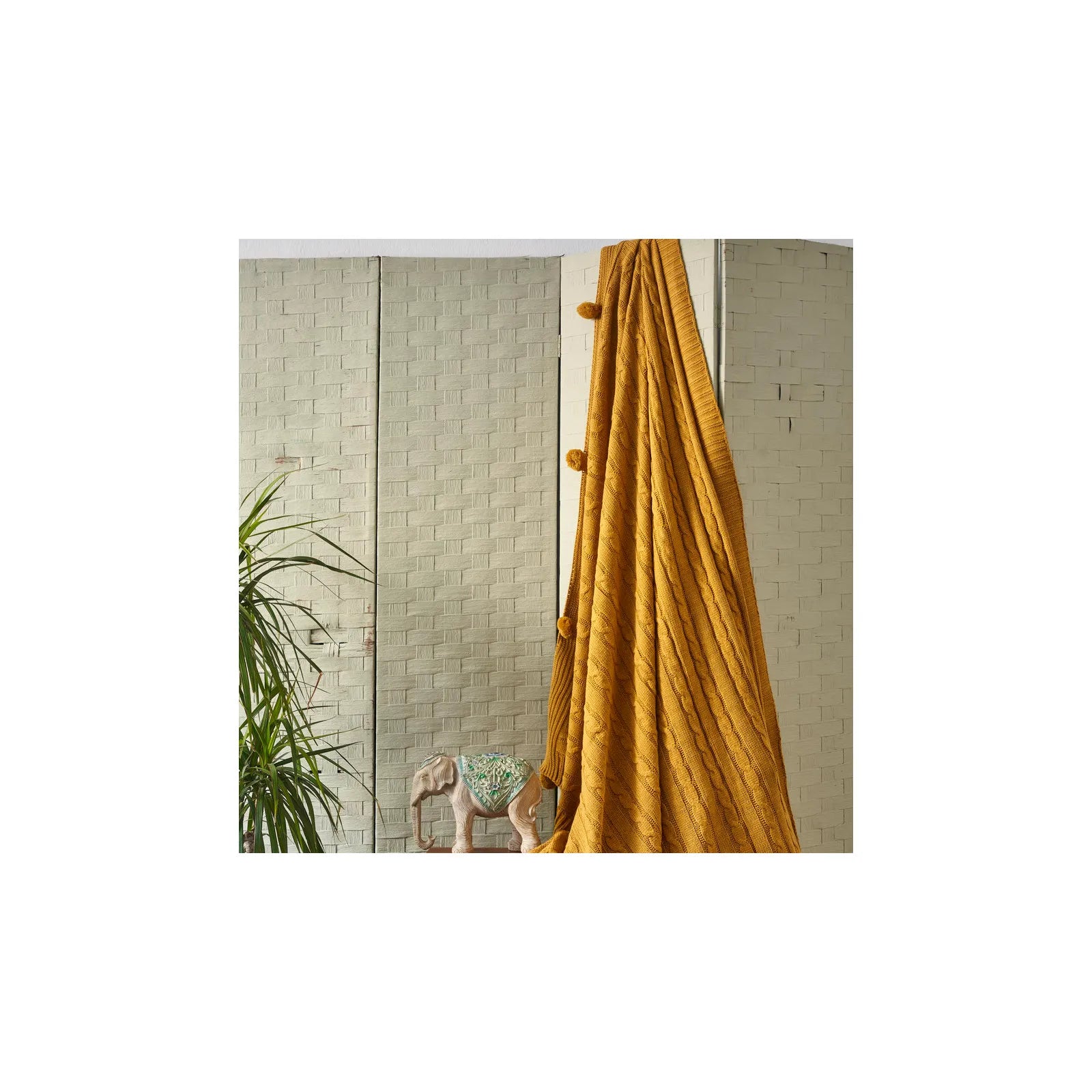 KH OCHRE CABLE KNIT POMPOM THROW THROW – Karaca
